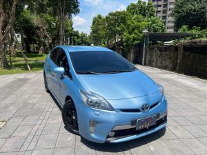 Toyota Prius PHV二手價格行情及中古車買賣-8891汽車