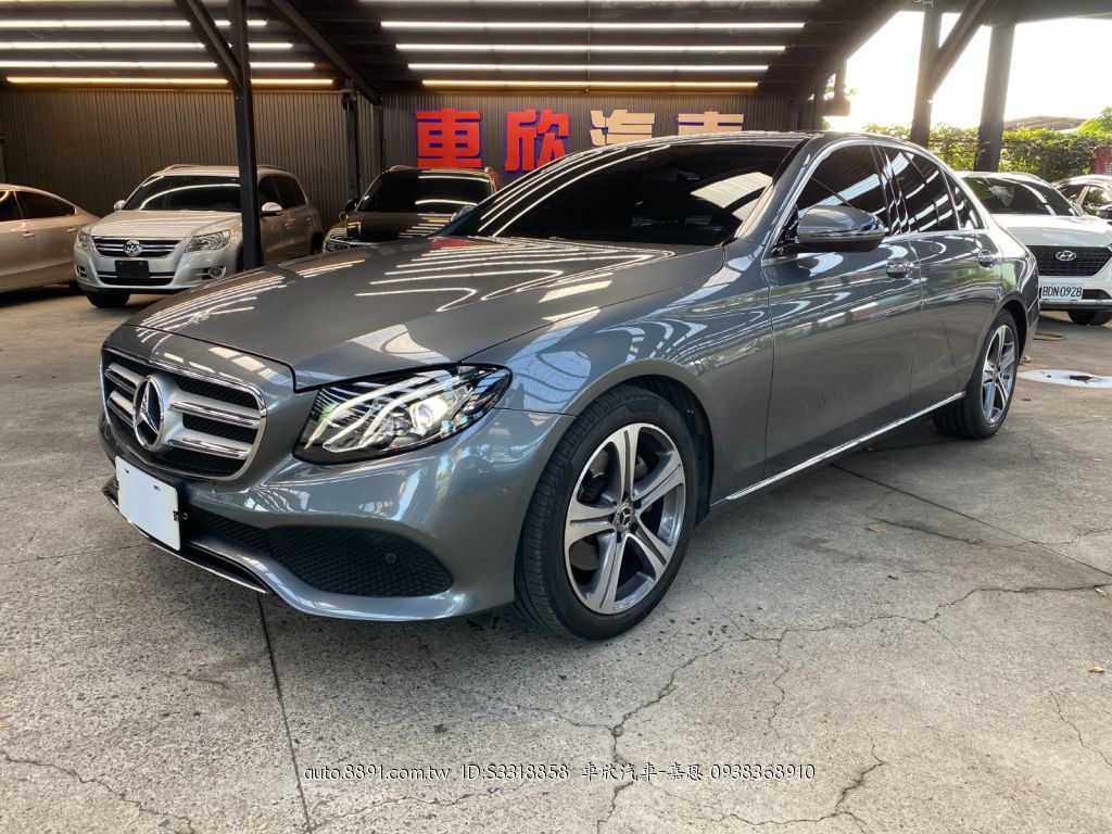 嚴選專區 - Mercedes-Benz/賓士 E-Class Sedan-W213 E200 總代理 LUX豪華版 車道維持 盲點 Ikey摸門