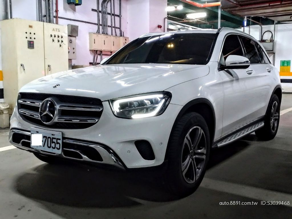 嚴選專區 - Mercedes-Benz/賓士 GLC-正20年式/正小改有23P半駕/選車把手Keyless功能/不登假年份假車~東宏